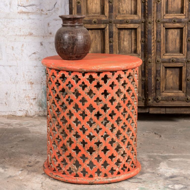 WHITEWASH CARVED INDIAN SWING - Chisel and Log