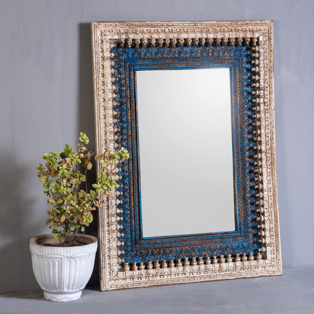 Round Spindle Mirror - Chisel and Log