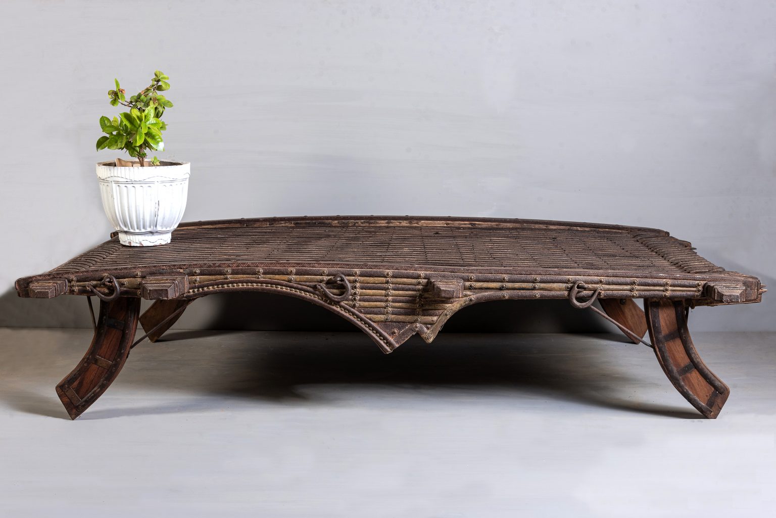 CAMEL CART COFFEE TABLE (LARGE) - Chisel and Log