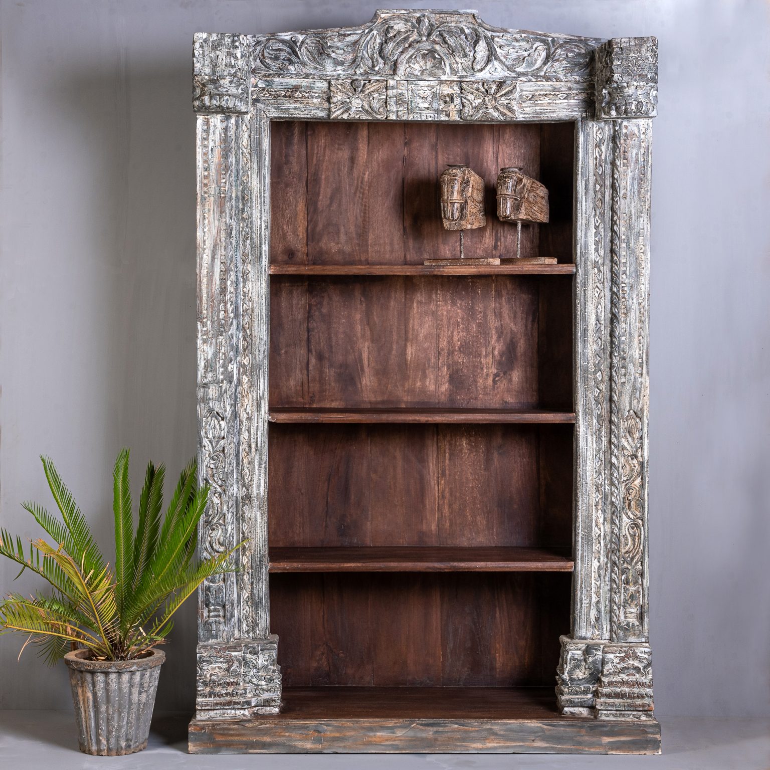INDIAN ARCH BOOKSHELF - Chisel and Log