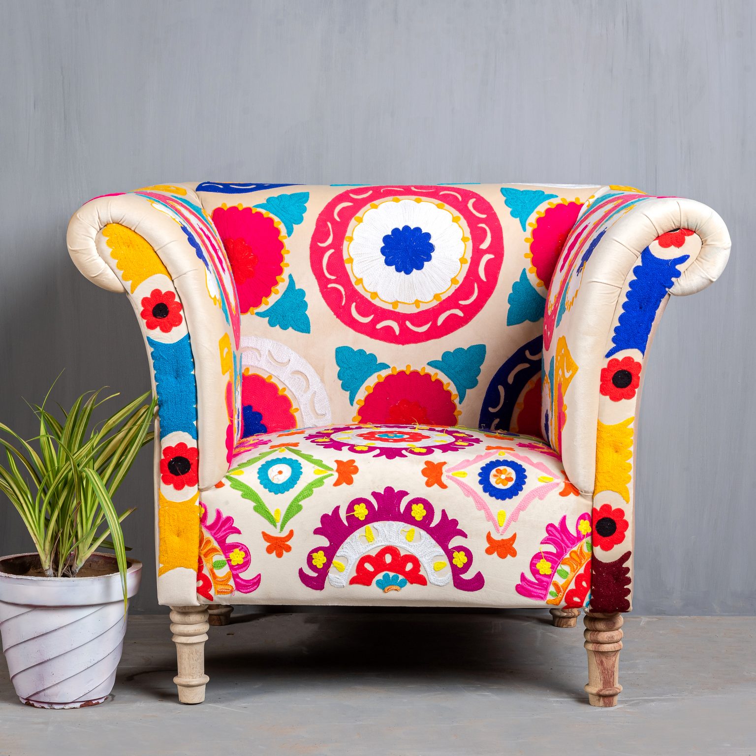 WHITEWASH CARVED INDIAN SWING - Chisel and Log