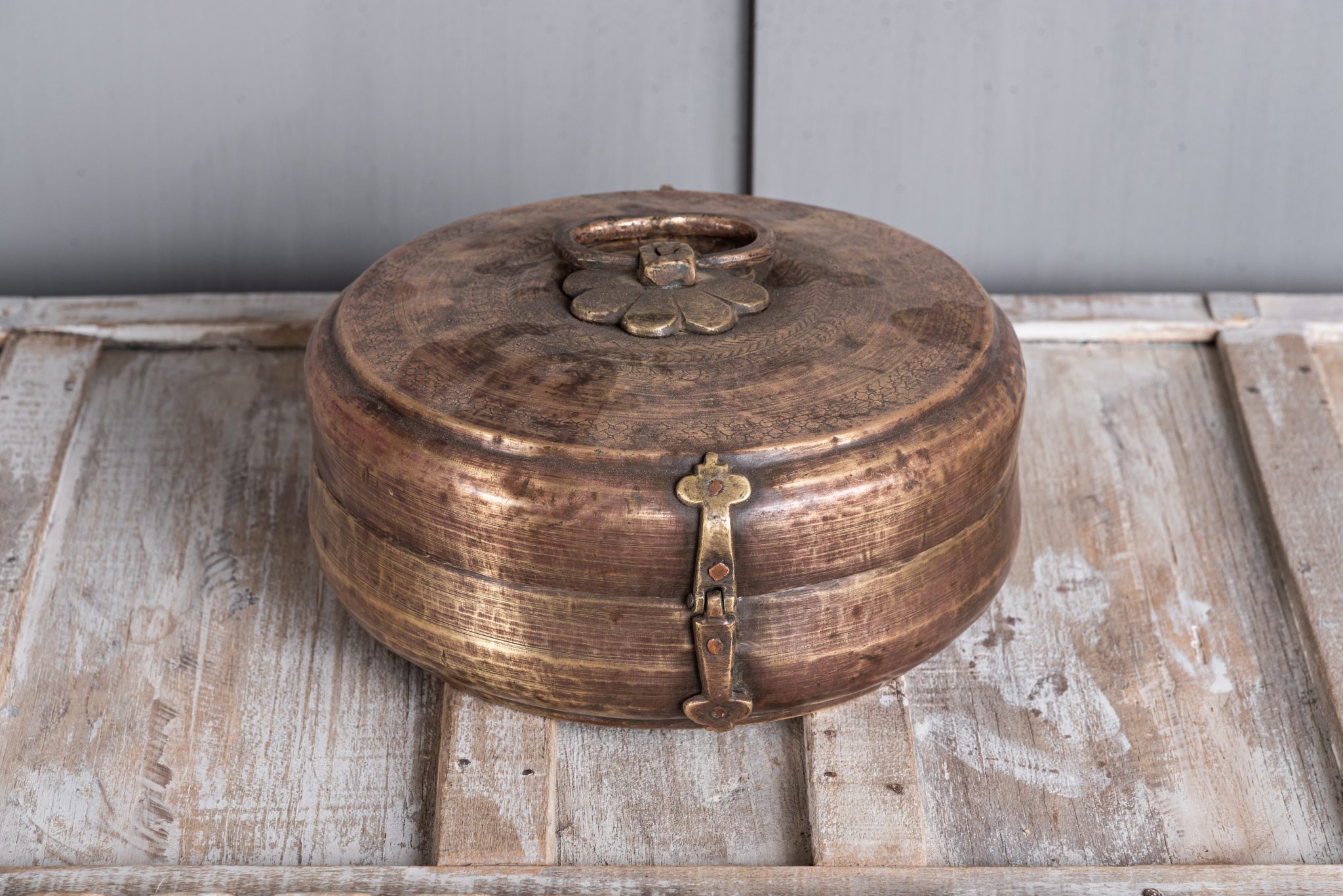 ANTIQUE BRASS BOX - Chisel and Log