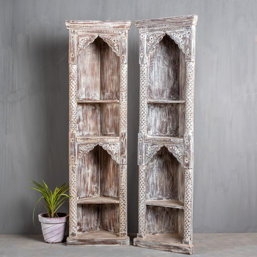 INDIAN ARCH BOOKSHELF - Chisel and Log