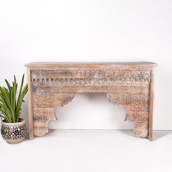 TRADITIONAL INDIAN CONSOLE - Chisel and Log