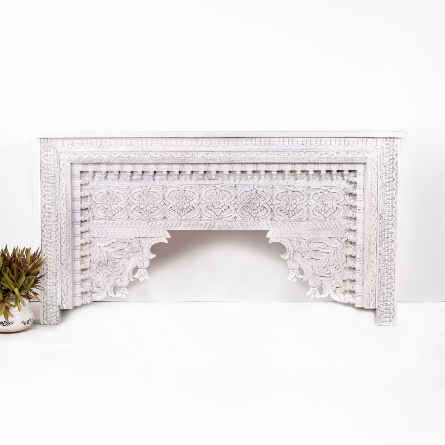 VINTAGE INDIAN CONSOLE - Chisel and Log