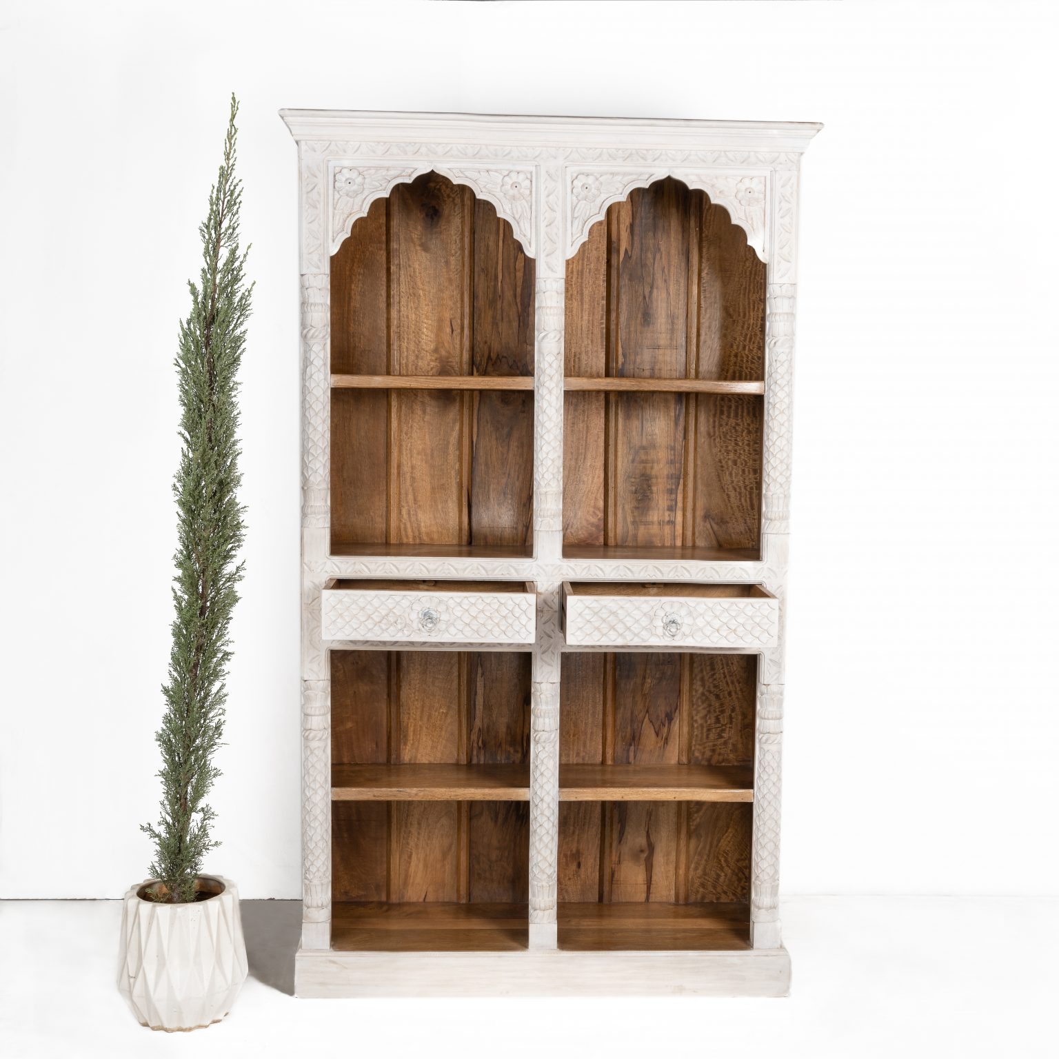 INDIAN ARCH BOOKSHELF - Chisel and Log