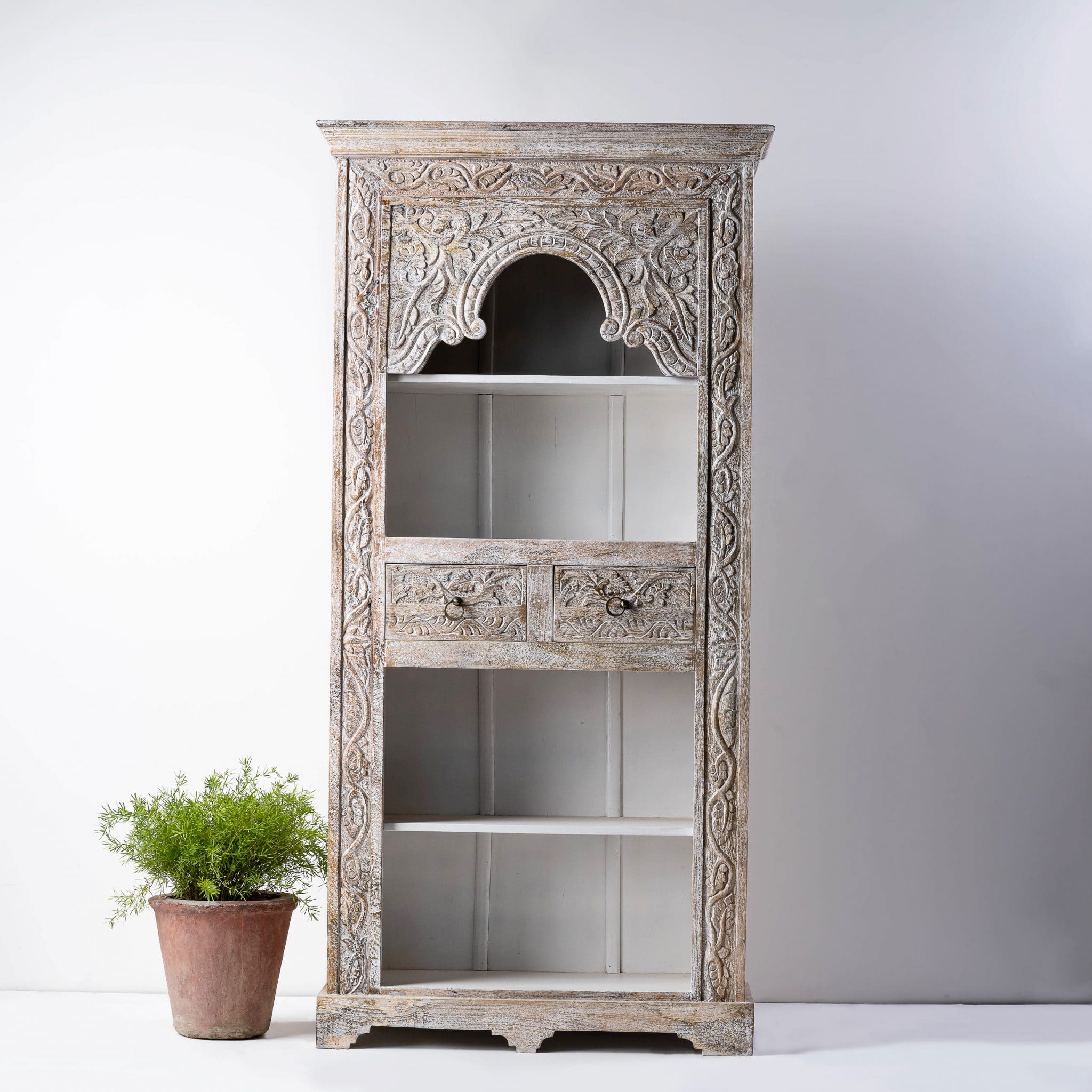INDIAN ARCH BOOKSHELF - Chisel and Log